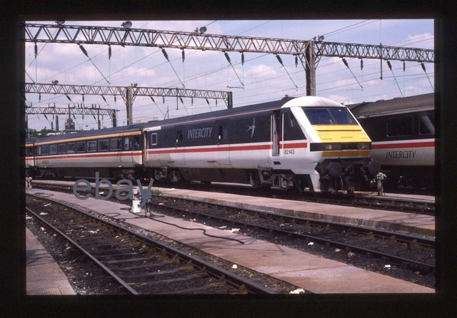 ORIGINAL 35MM SLIDE - DVT 82143 stabled at Edge Hill depot on 7.7.91. £ ...