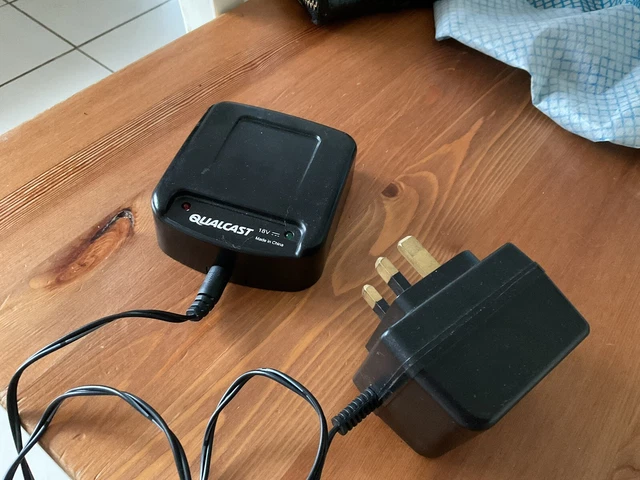 QUALCAST 18V BATTERY Charger £41.02 - PicClick UK