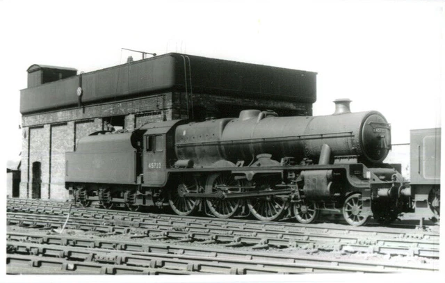 RAILWAY PHOTO BR Jubilee Class No 45722 DEFENCE at Rugby Loco 1961 £1. ...