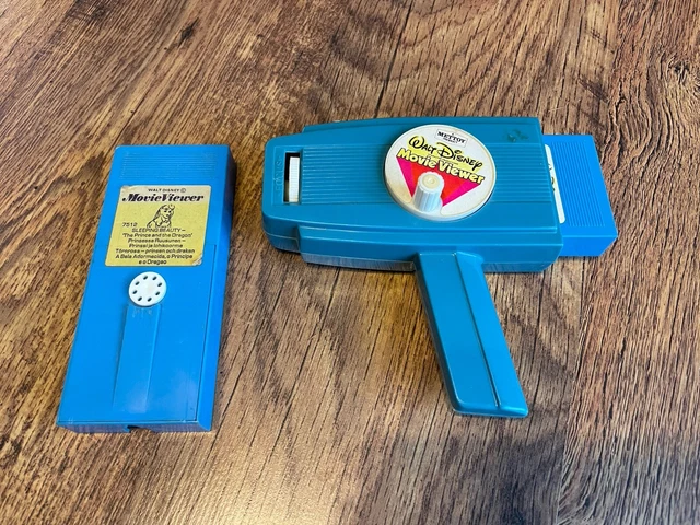 VINTAGE WALT DISNEY Movie Viewer Film Camera Toy w/ Sleeping beauty ...