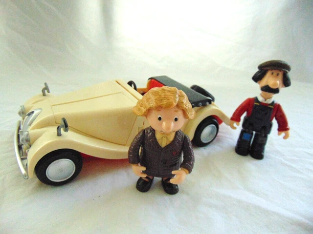 POSTMAN PAT - Dr. Sylvia Gilbertson & Ted Glen Figures With Morgan ...