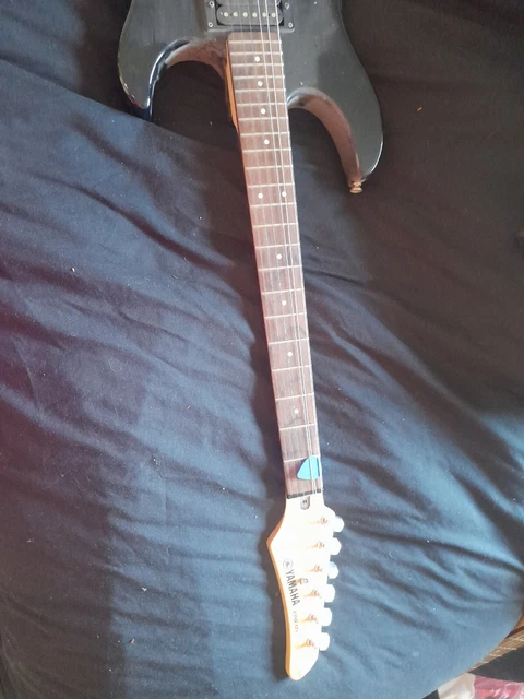 YAMAHA ERG 121C Electric Guitar (Black) See Pictures £29.99 - PicClick UK