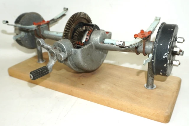 MODELL SCHNITTMODELL DIFFERENTIALGETRIEBE Lehrmodell DDR ...