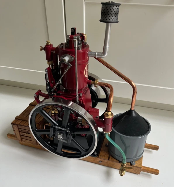 IHC FAMOUS 2HP Hit&Mis Gasoline Petrol Model Engine No Train Stuart ...