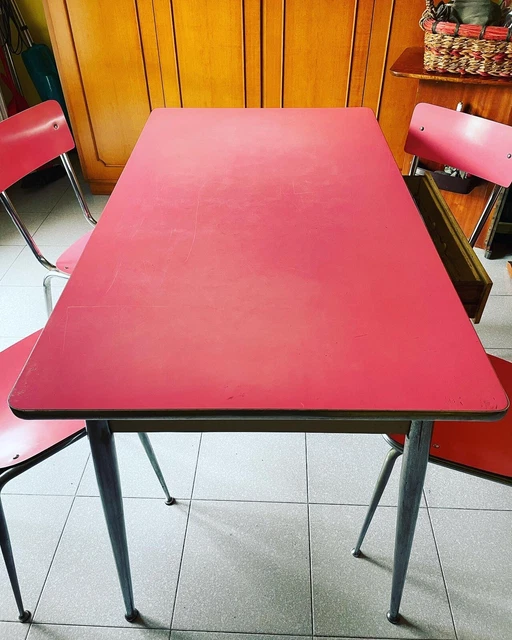 TAVOLO FORMICA ANNI ‘60 con 6 sedie space age modernariato vintage ...