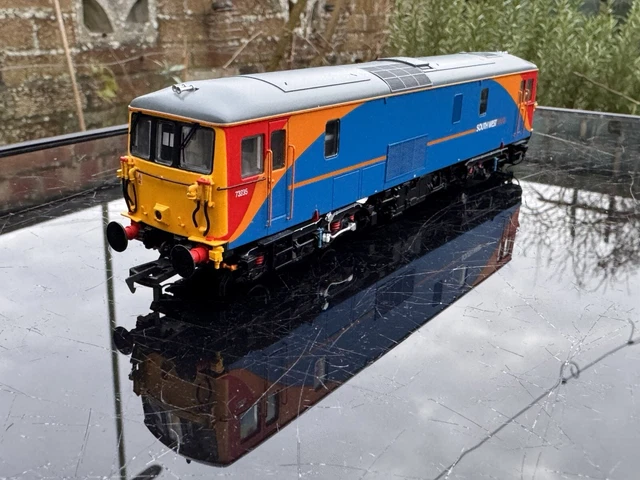 DAPOL 4D-006-012 CLASS 73 73235 South West Trains £70.00 - PicClick UK