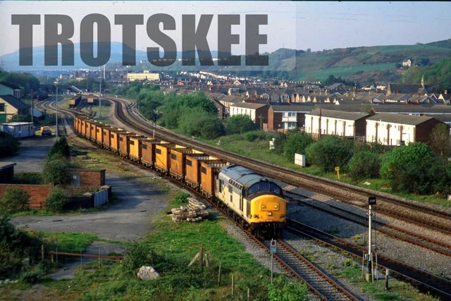35MM SLIDE BR British Railways Diesel Loco Class 37 37903 Brtion Ferry ...