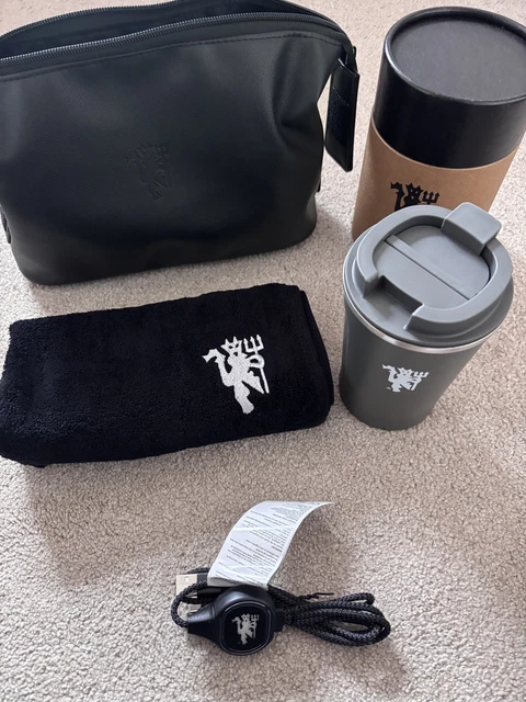 MANCHESTER UNITED PREMIUM Membership pack 2025/26 OFFICIAL Merchandise ...