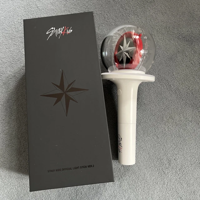 STRAY KIDS OFFICIAL Light Stick Version 2 Bluetooth RGB LED Without Batteries EUR 70,00 ...