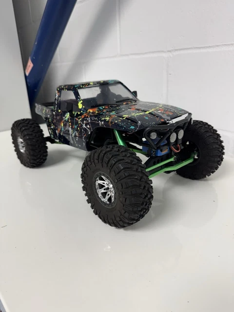 AXIAL WRAITH RC Crawler 1:10 Scale Custom Hilux £312.68 - PicClick UK