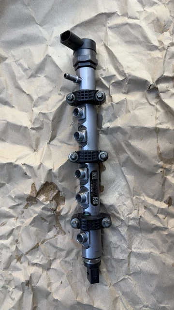 BMW 320D SE E90 2007 2.0 N47D20A Injector Rail 780912801 £24.70 ...