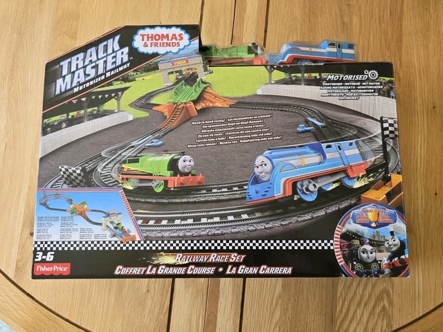THOMAS AND FRIENDS Trackmaster Motorized Railway Race Set Fisher Price ...
