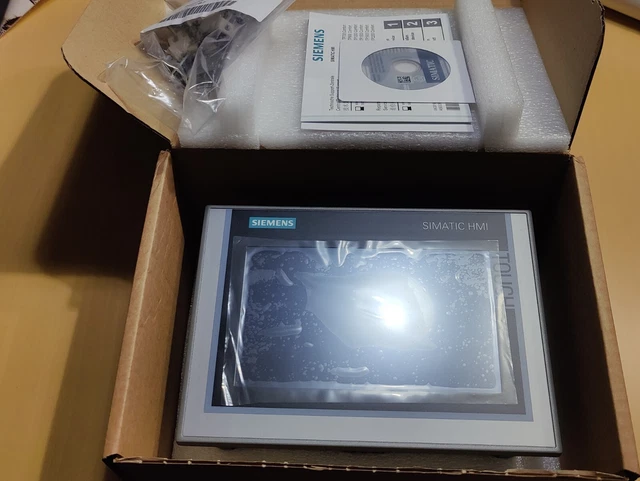 SIEMENS SIMATIC HMI TP700 Comfort Panel 6AV2124-0GC01-0AX0 EUR 545,00 ...