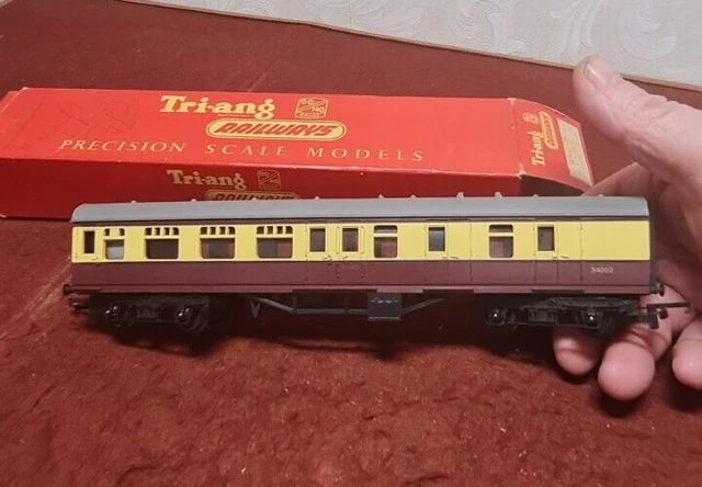 TRI-ANG R320 Maroon Mainline Brake 2nd Coach $14.58 - PicClick AU