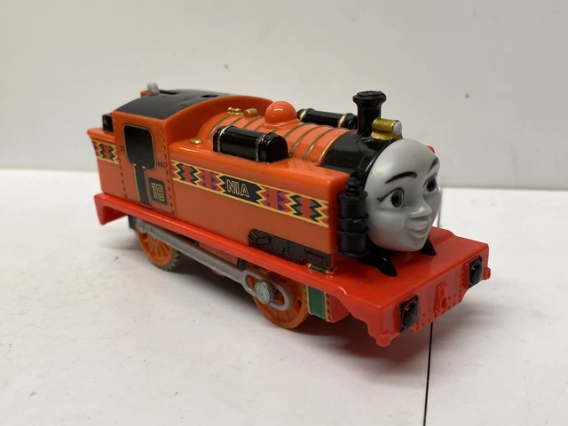 THOMAS THE TANK Engine & Friends Nia Trackmaster Motorised Loco 2013 ...
