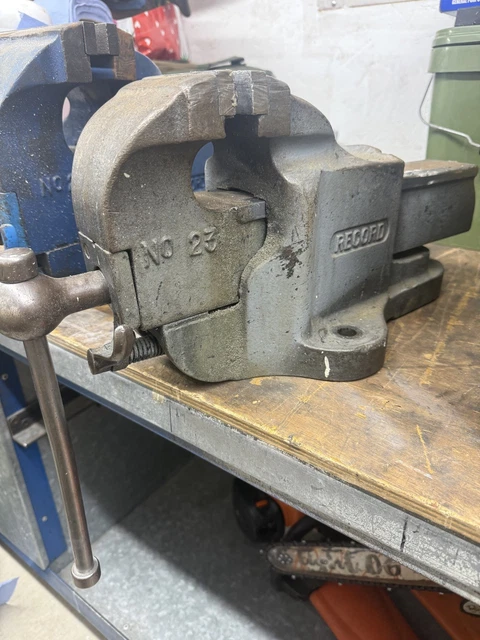 USED BRITISH-MADE CAST Iron No. 23 Bench Vice by, Record £73.47 ...