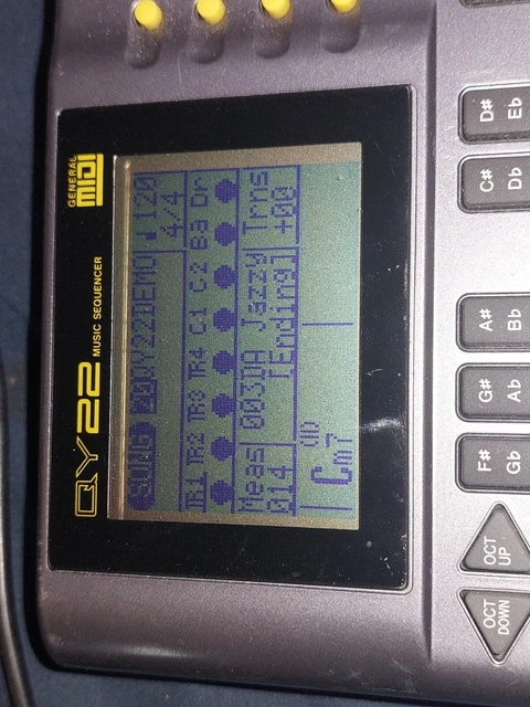 YAMAHA QY22 QY20 MIDI Sintetizzatore macchina ritmo sequencer EUR 104 ...