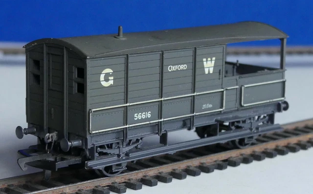 AIRFIX 54363-5 GWR 20T "Toad" Brake Van "Oxford" in Grey livery ...