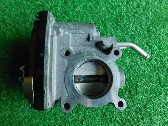 MITSUBISHI COLT 2010 DBA-Z21A Corpo farfalla 1450A174 [usato ...