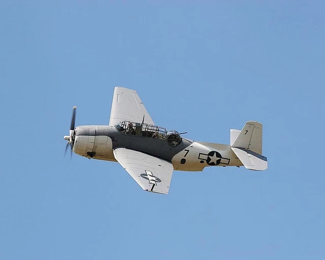 GRUMMAN TBF AVENGER WWII AIRCRAFT 8x10 GLOSSY PHOTO PRINT £14.24 ...