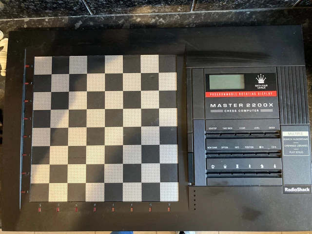 VINTAGE RADIO SHACK Master 2200X Chess Computer Game fully working.. No ...