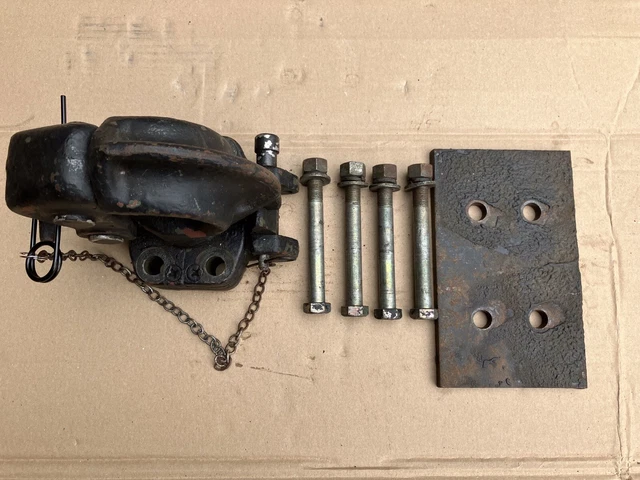 LAND ROVER SERIES NATO Rotating Tow Hitch and Installation Parts. £150. ...