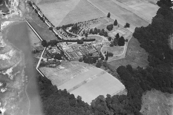 ROKE MANOR HOUSE and gardens Roke Manor 1925 England OLD PHOTO EUR 6,66 ...
