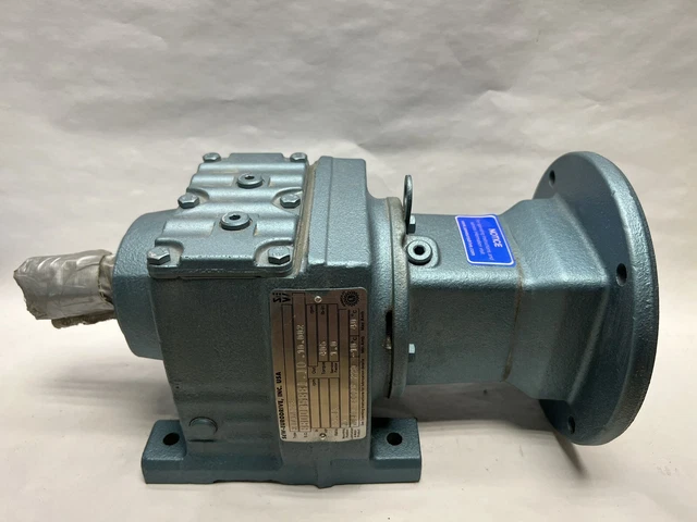 SEW-EURODRIVE R37AM143 GEAR Reducer, 11.83 Ratio, 405 Torq., 880035881 ...