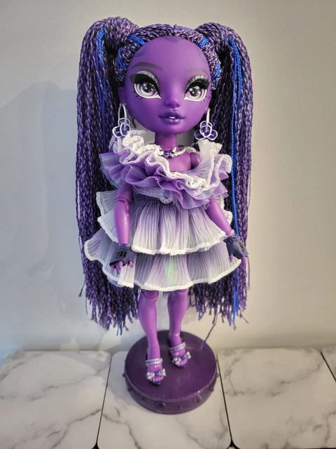 SHADOW HIGH / Rainbow High Series 2 Doll Monique Verbena - With Stand £ ...