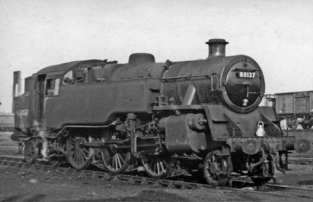 PHOTO BR Standard 4Mt 2-6-4T 80137 At Neasden Loco Shed £1.85 - PicClick UK