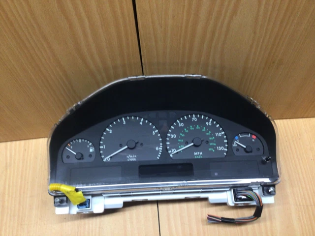 RANGE ROVER P38 Instrument Cluster Dash Binnacle 94-98 Yac111630 £40.00 ...