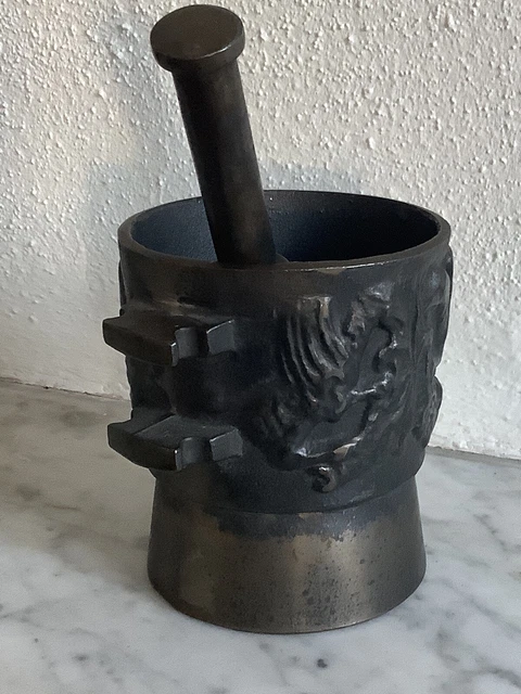 ANCIEN MORTIER ET PILON D'APOTHICAIRE 19eme EN BRONZE, DECOR DE ...