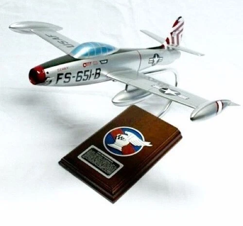 USAF REPUBLIC F-84 Thunderjet Desk Display Fighter Jet Model 1/32 SC ...