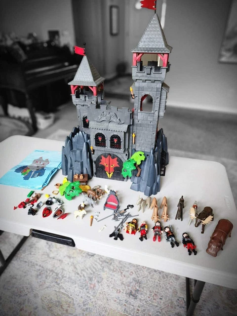 PLAYMOBIL MEDIEVAL CASTLE Red Dragon Knights with Accessories [Lot of 2 ...