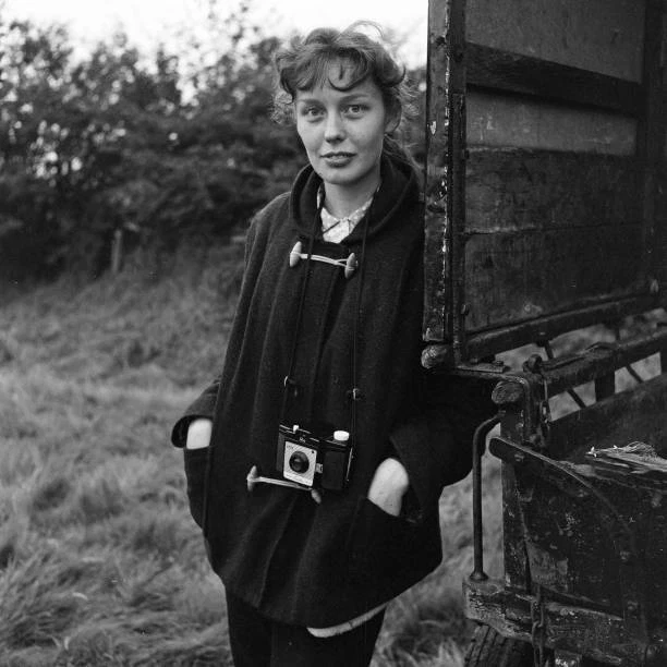 JUNE COOPER AT Barnet Fair In Barnet Hertfordshire 1958 OLD PHOTO £5.62 ...