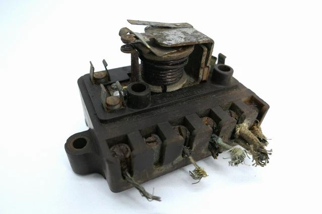 LUCAS VOLTAGE REGULATOR Control Box Type CFR CFR2 6V Fusebox £17.99 ...