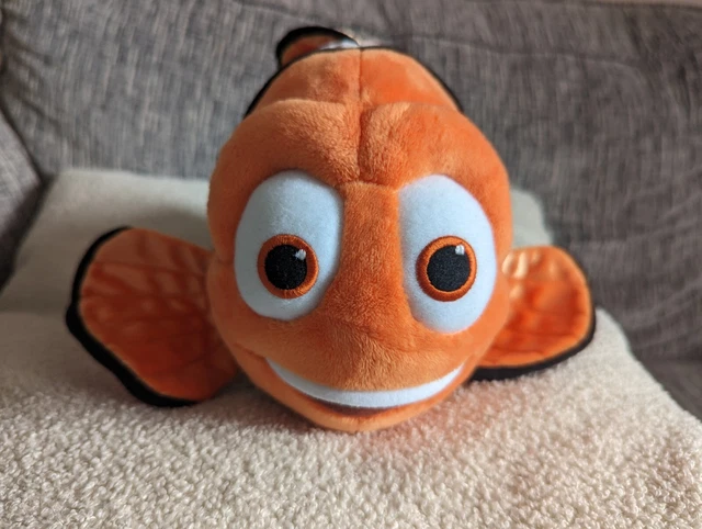 Disney Store Exclusive Marlin Nemos Dad Finding Nemo Stamped Plush Soft Toy £3000 Picclick Uk