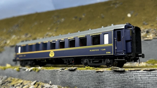 2 X LS Models Sleeper Coach Pack 49-127, HO Scale CIWL Type F coaches ...