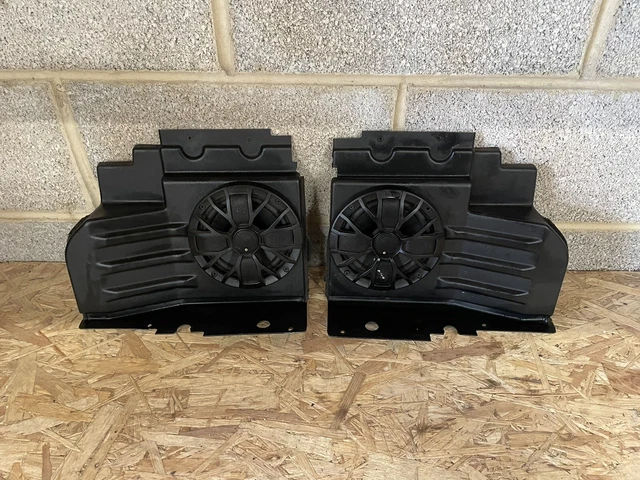 LAND ROVER DEFENDER Tdci PUMA Td5 rear tub interior Trims And Speakers ...