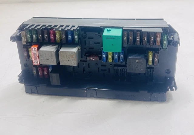 MERCEDES C CLASS W204 FRONT SAM UNIT FUSE BOX A2045455301 £289.99 ...