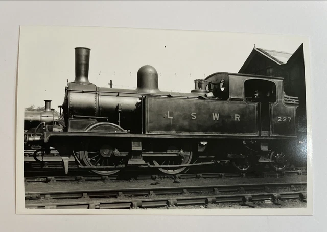 LSWR RAILWAY LOCOMOTIVE Photograph - 02 Class - 227 - D1043 £3.50 ...