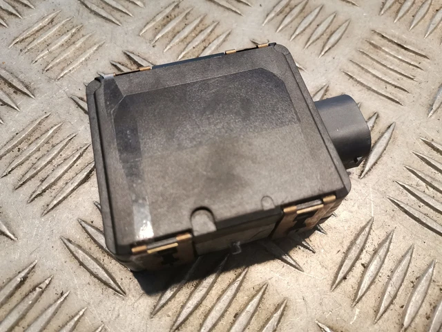 MERCEDES-BENZ W205 CLASSE C Distronic Radar Capteur Acc 0009056713 EUR ...