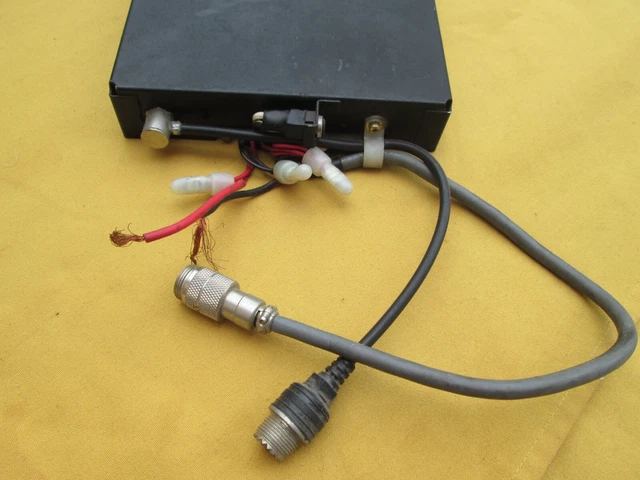 ICOM IC-A200 RADIO Panel Mounting Tray with Connectors EUR 197,56 ...