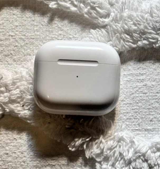 GENUINE APPLE AIRPODS 3rd Generation Charging Case Only Model A2566 ...
