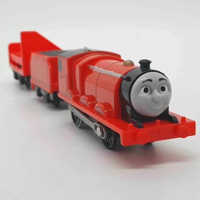 TRACKMASTER REVOLUTION THOMAS & friends treno MOTORIZZATO JAMES ...