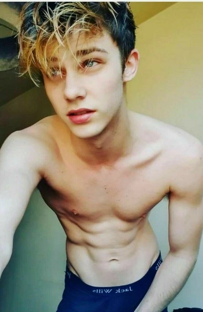 SHIRTLESS MALE LEAN Swimmers Build Pool Hunk Shaggy Hair Beefcake PHOTO ... SHIRTLESS MALE LEAN Swimmers Build Pool Hunk Shaggy Hair Beefcake PHOTO ...