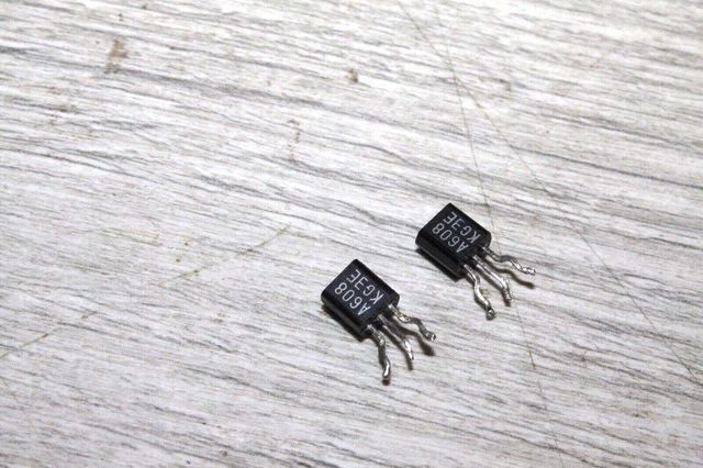 2ER SET NEUE TRANSISTOREN Modell: A608 60er JAHRE EUR 9,99 - PicClick DE