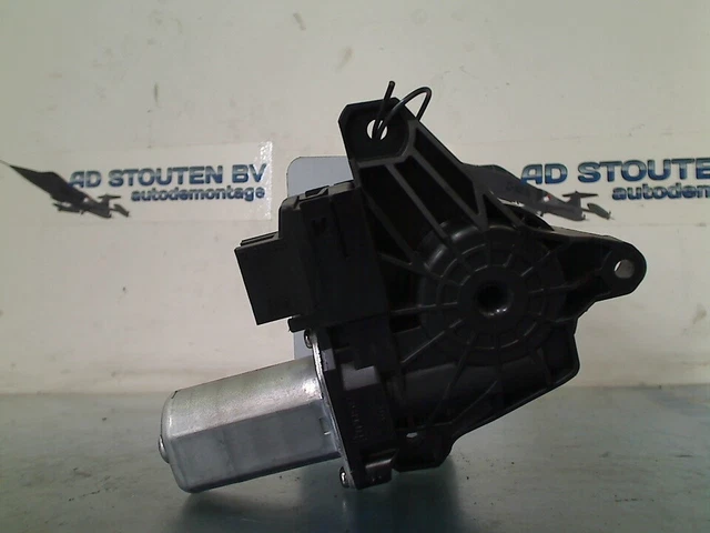 MOTEUR LEVE VITRE Electrique Arrière Gauche B (W246) 2018 A2469063100 ...