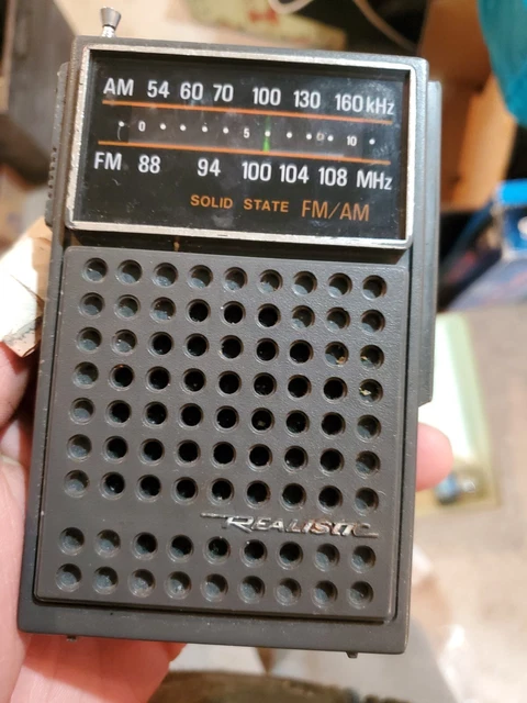 VINTAGE REALISTIC MODEL 12-635A RADIO SHACK Transistor Radio 9V AM/FM ...