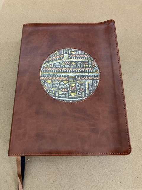 LIFEWAY HOLY LAND Illustrated Bible with Imagery & Maps - E234085 £32. ...